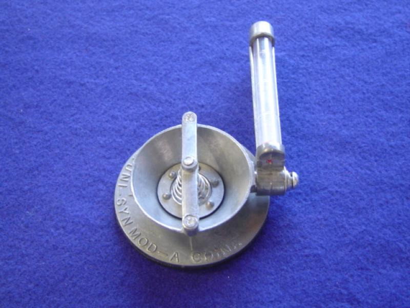 Carburetor R16 - Datsun Parts